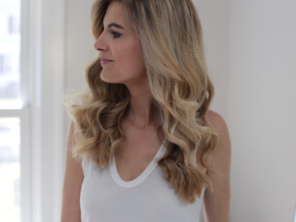 Loose Curls: A Picture Tutorial of How To Use the T3 Tapered Wand