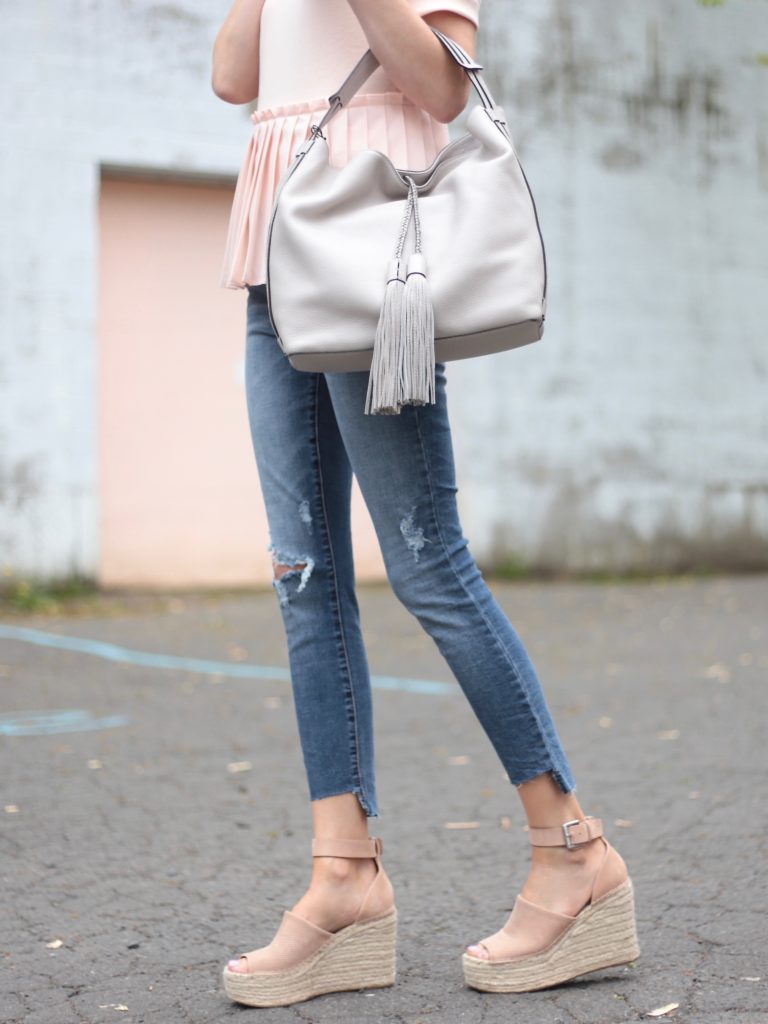 Step Hem Skinny Jeans: Summer 2017 Fashion Trend for Women